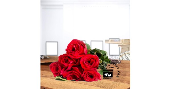 Six red roses bunch
